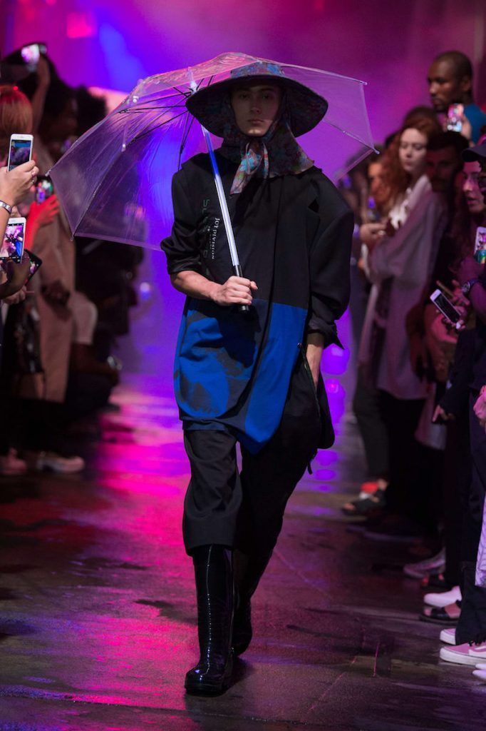 Raf Simons SS18 | Replicantes de Chinatown - HIGHXTAR.