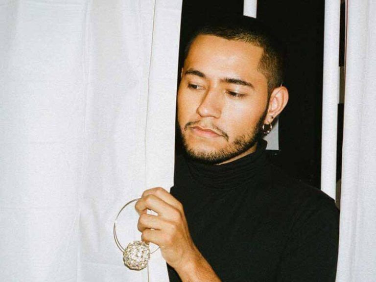 Hablamos con Víctor Barragán: Redefiniendo la moda desde dentro | HIGHXTAR.