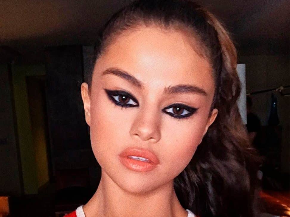 The most sought-after eyeliner for Gen Z is waterproof and low cost ...