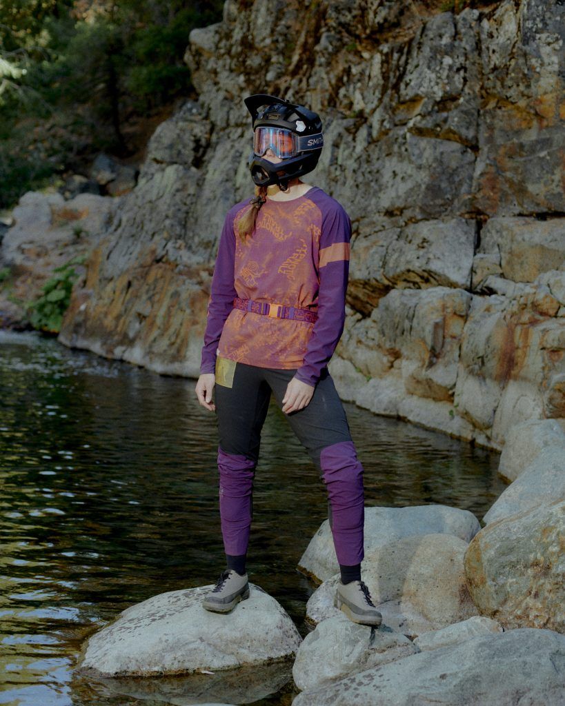 Rapha x Brain Dead: Una colección para disfrutar al aire libre - HIGHXTAR.