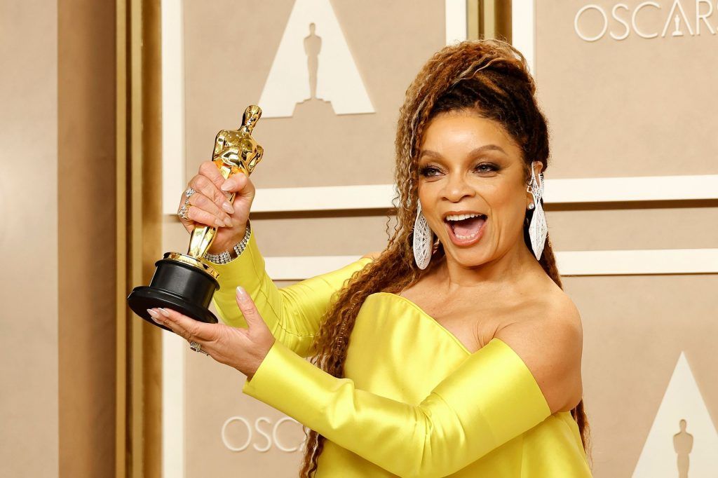 Algunos trabajos de Ruth Carter, la diseñadora galardonada en los Oscar ...