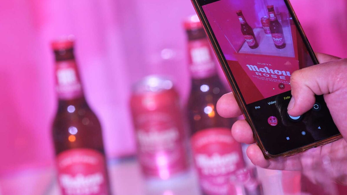 Mahou explora nuevos sabores con su propuesta Mahou Rosé - HIGHXTAR.