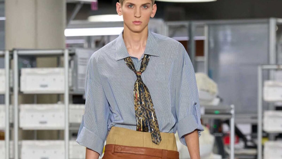 Fendi SS24 draws inspiration from its own factory and craftsmen - HIGHXTAR.