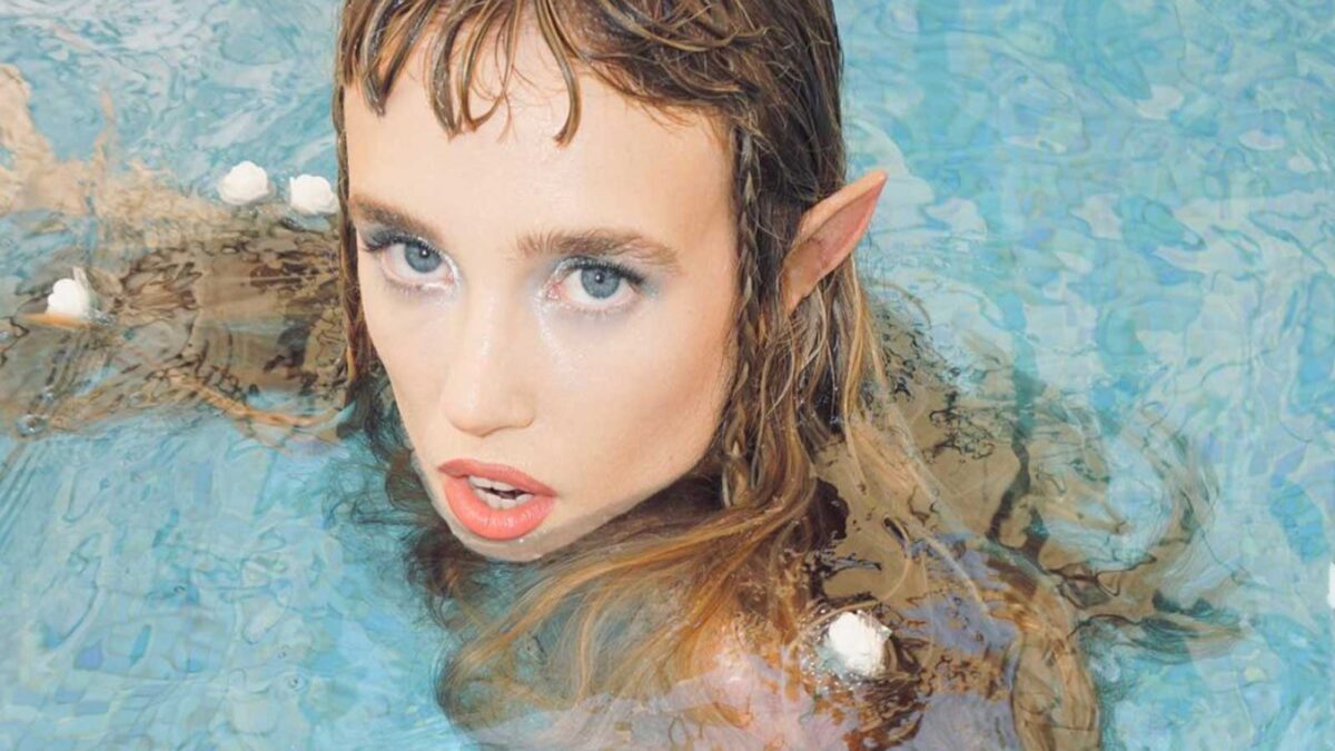 Roberta Nikita se convierte en una sirena en su último tema: CARTA ...