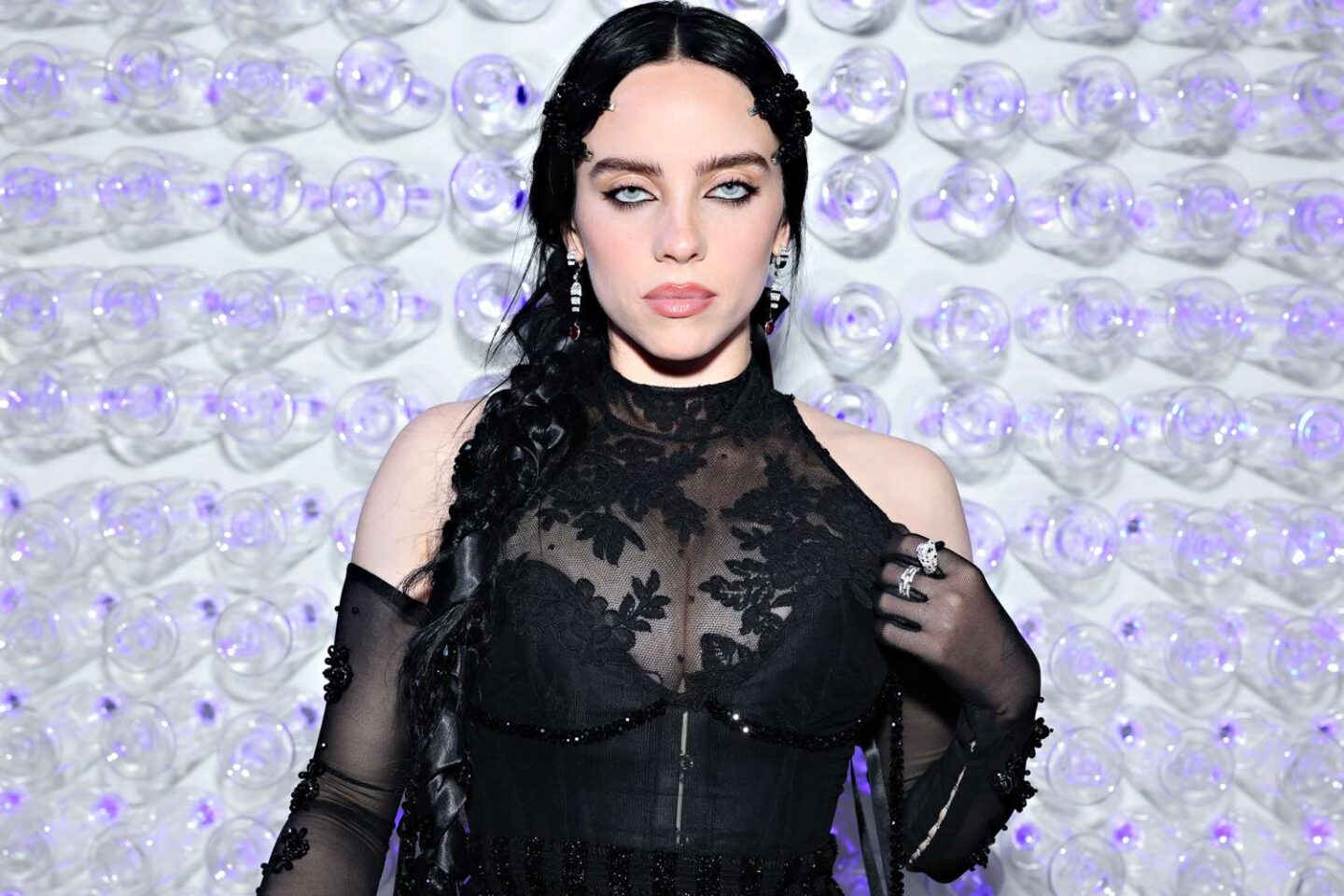 Billie Eilish Discusses Her Gender Identity And Sexuality Highxtar