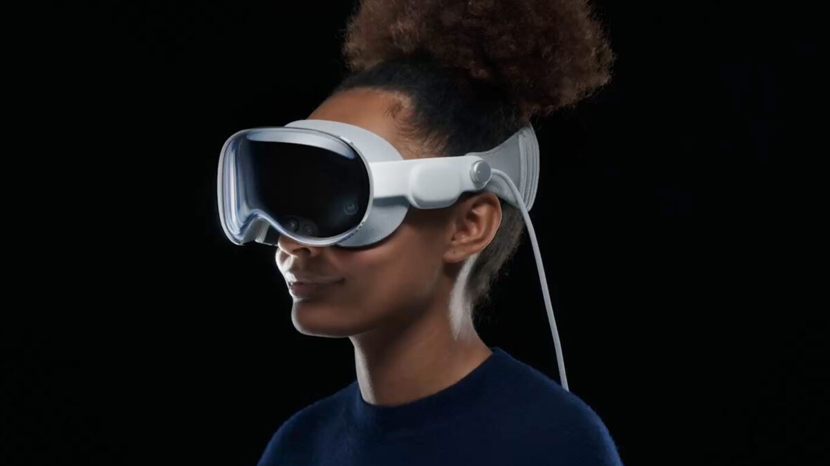 TikTok llega a las Apple Vision Pro - HIGHXTAR.