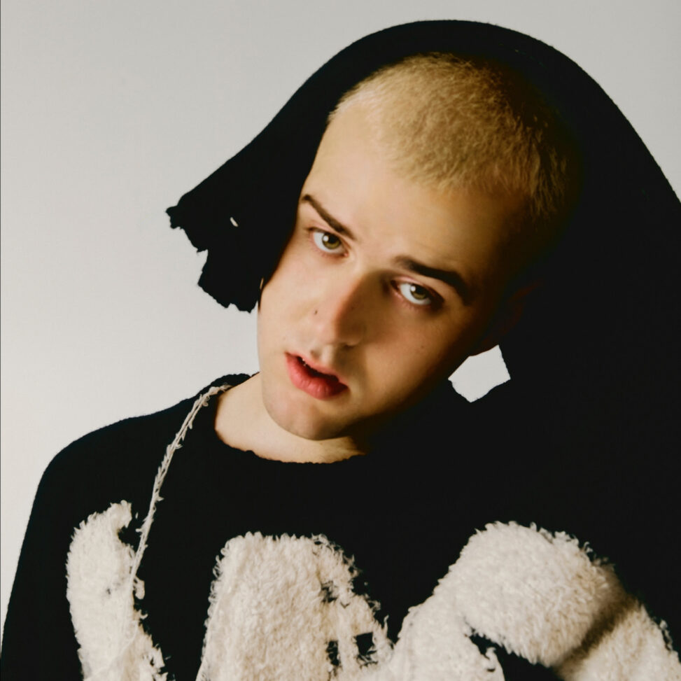 Ya está aquí FOREVER 21 (VOL. 2) de CHICO BLANCO - HIGHXTAR.