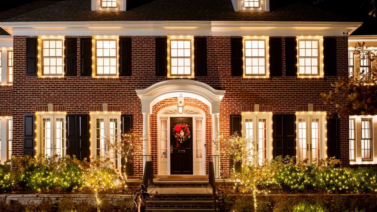 'Home Alone' mansion for sale for $5.25 million - HIGHXTAR.