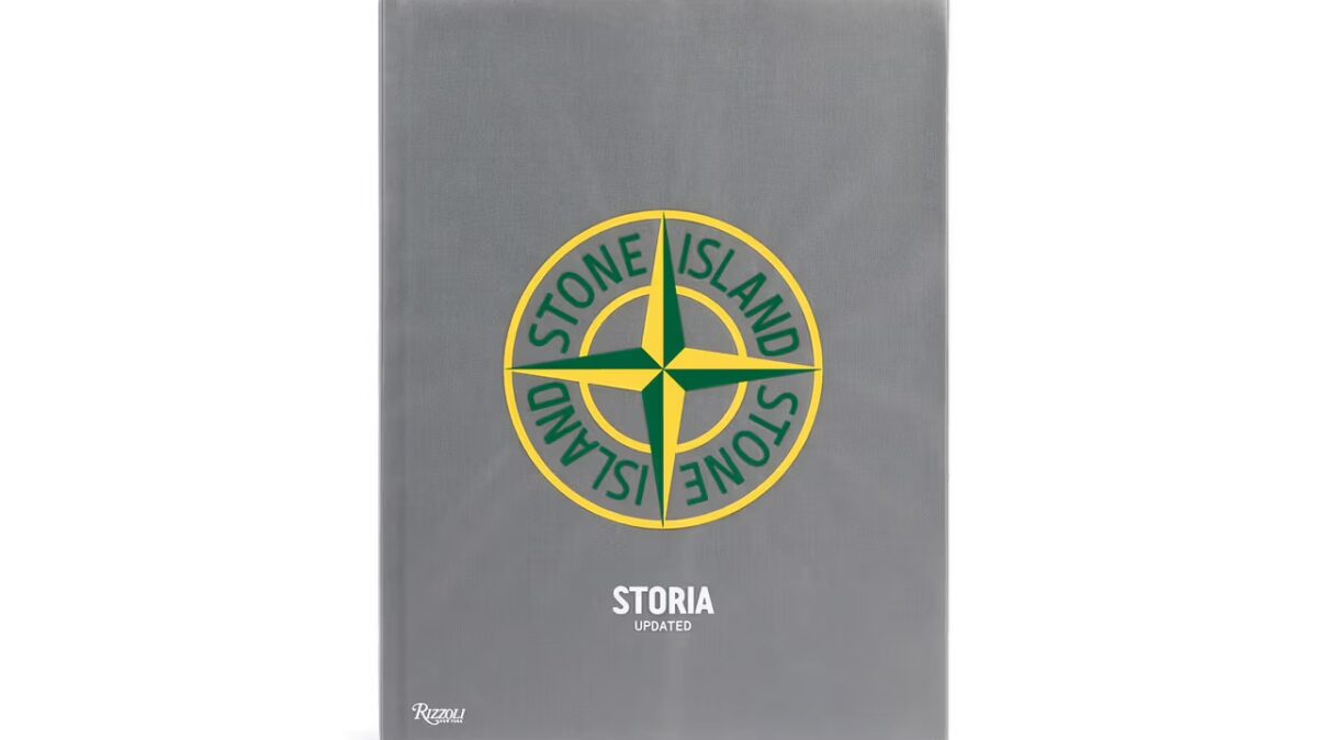 Stone Island anuncia la reedición de su libro 'Storia: Updated' - HIGHXTAR.