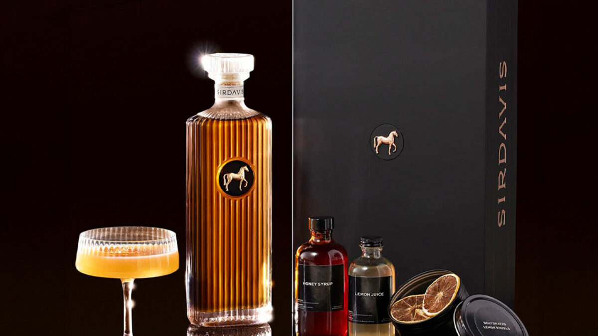 Beyonce's “Honey Bee Cocktail Set” is back - HIGHXTAR.