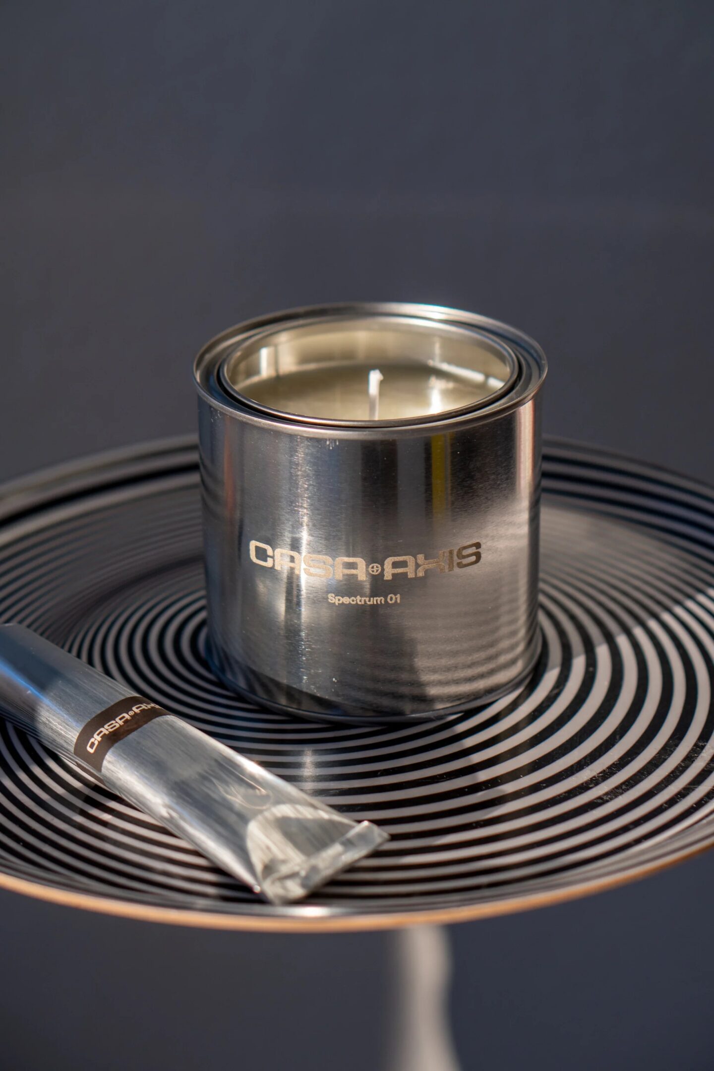 Felipe Pantone transforma a Casa Axis numa fragrância - HIGHXTAR.