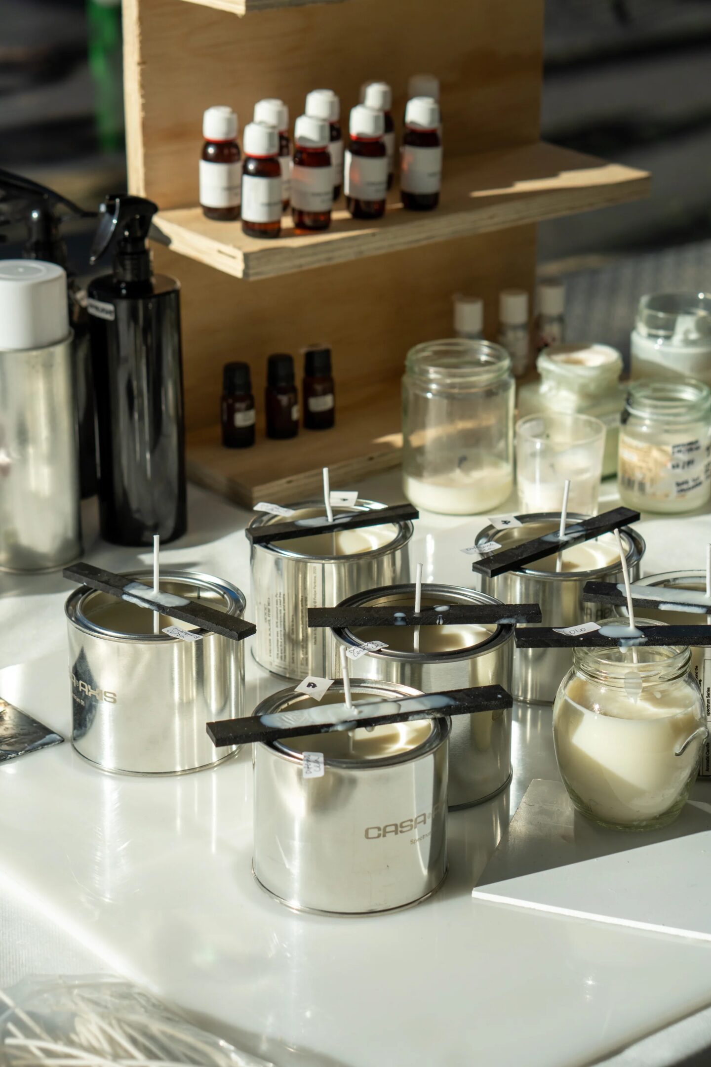 Felipe Pantone transforma a Casa Axis numa fragrância - HIGHXTAR.